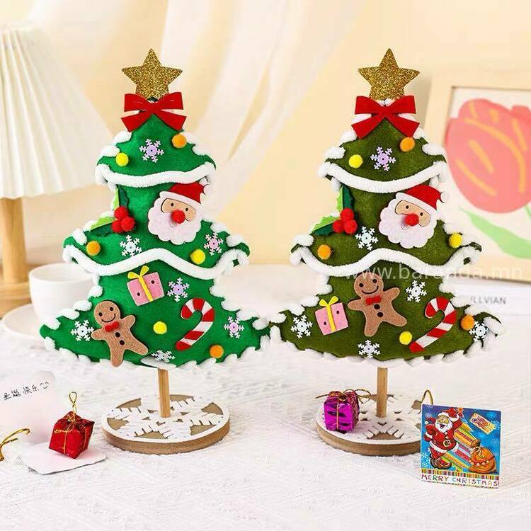 Гацуур - Өөрөө чимэглэдэг, Gatsuur Uuruu chimegledeg